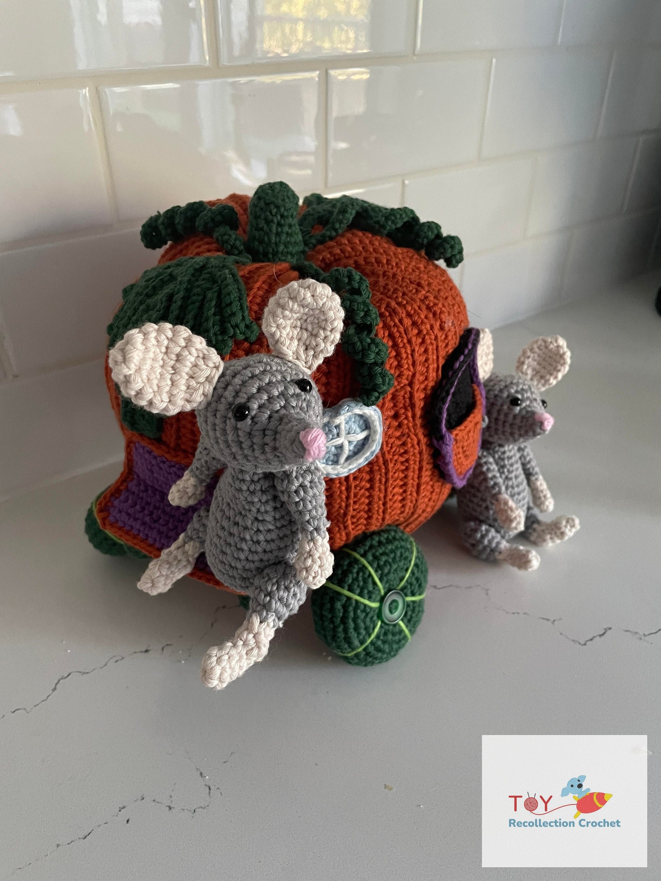Princess Pumpkin Carriage / Crochet Pattern in Amigurumi Style / Royal ...