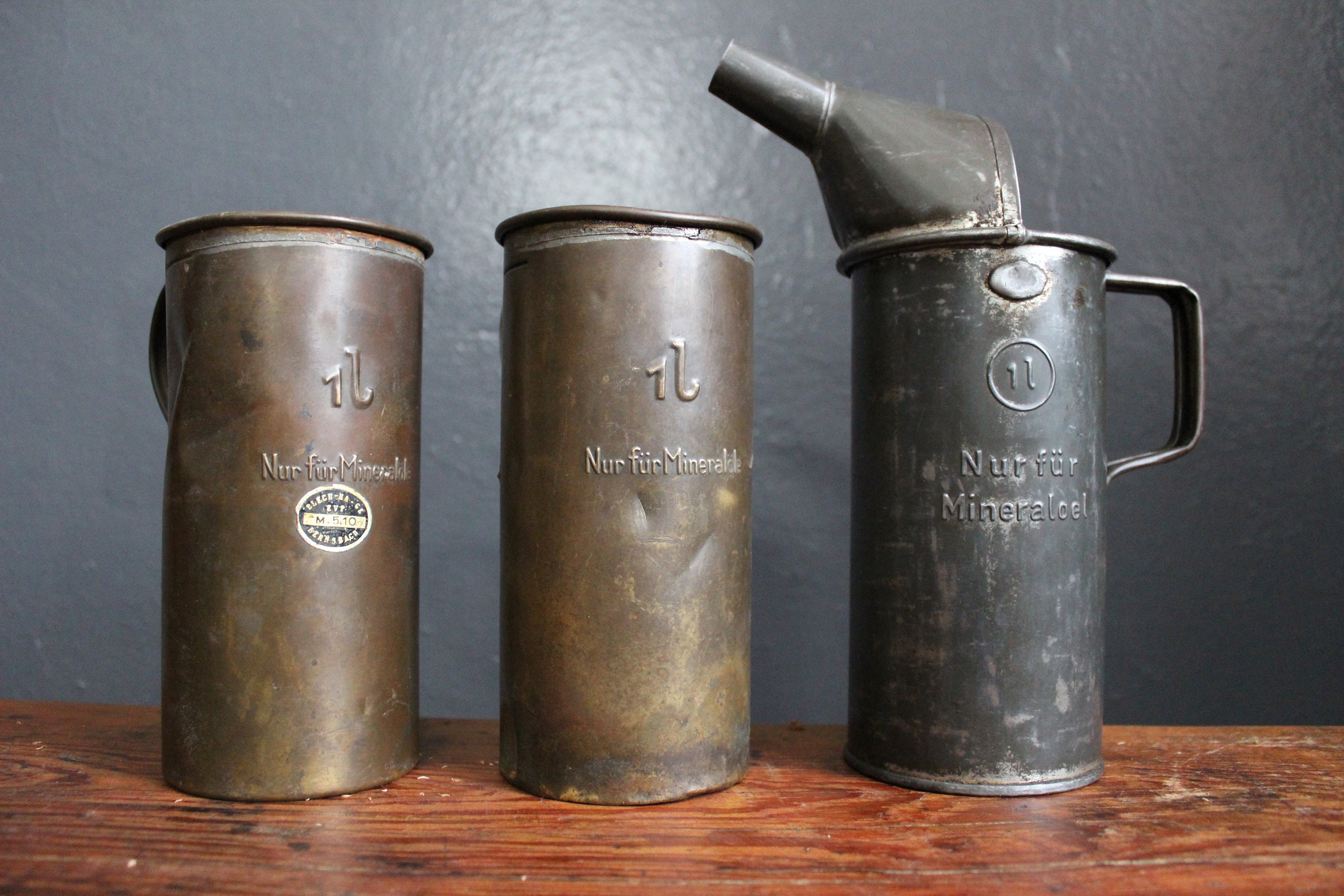 Antique Motor Oil Can 1L With Brass Handle With Embossed - Etsy