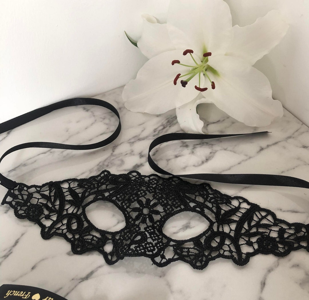 HALLOWEEN Deluxe Black LACE MASQUERADE Eye Mask Veil Costume - Etsy