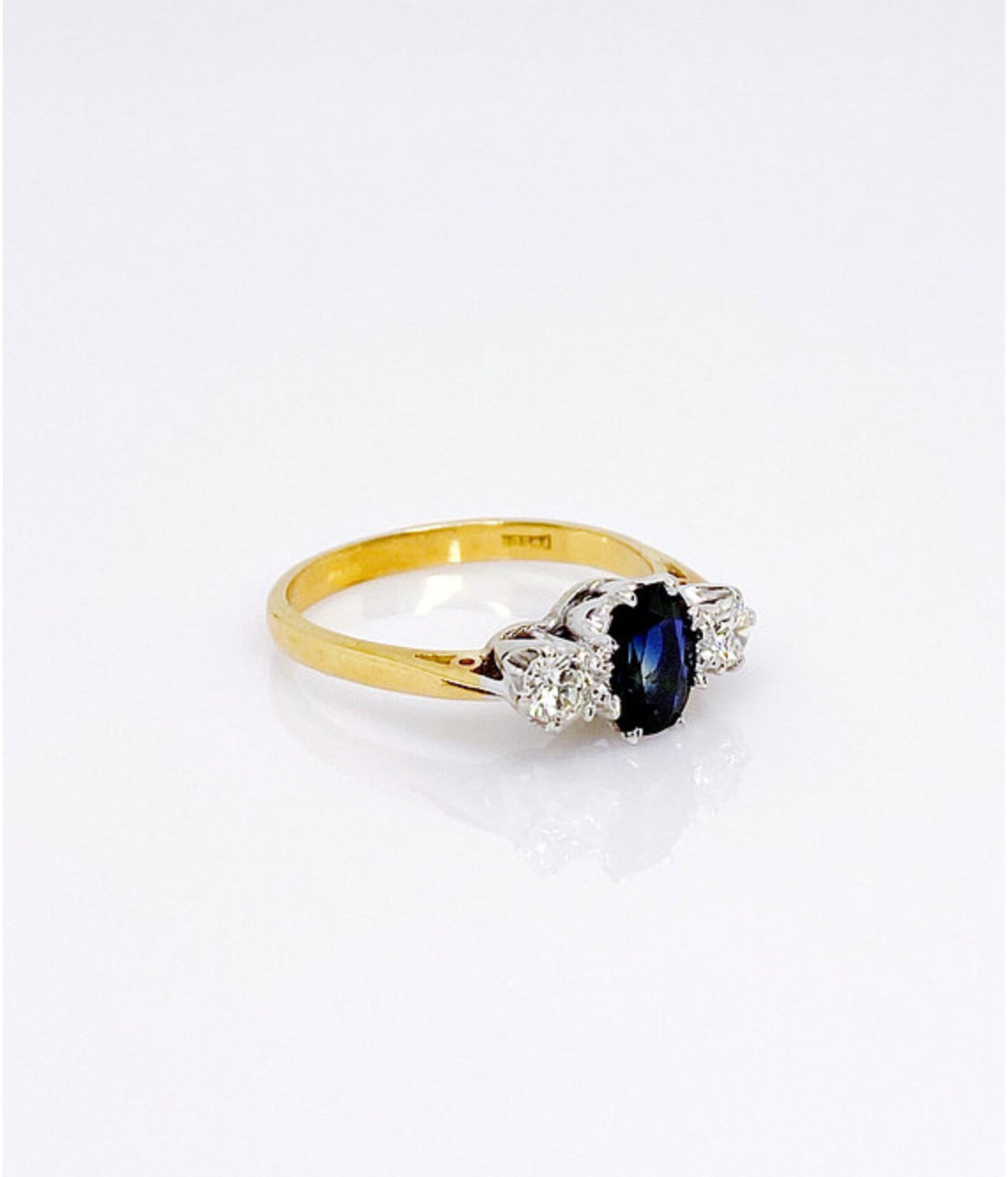 Vintage 18k Gold Sapphire and Diamond Three Stone Engagement Ring - Etsy