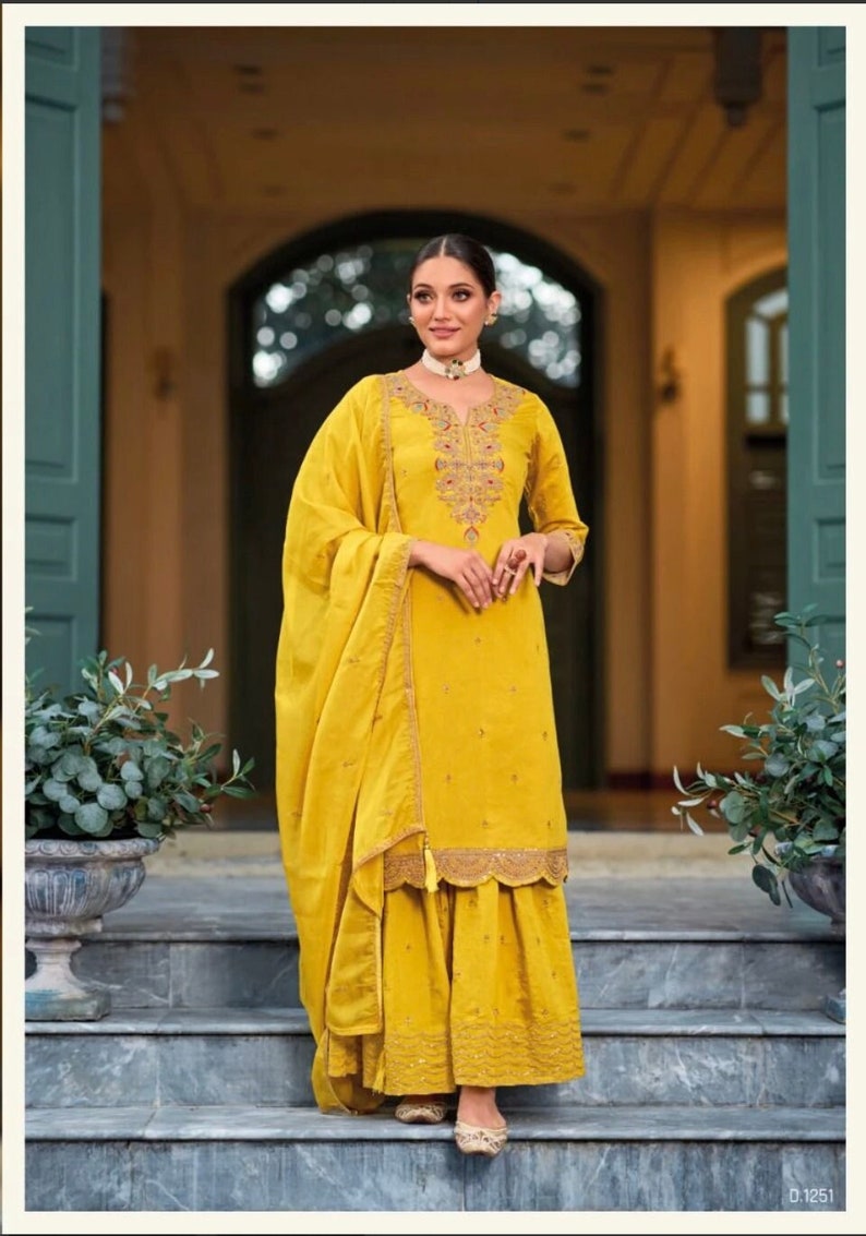 Size L: Roman Silk Sharara Set With Zardosi and Sequin Work - Etsy