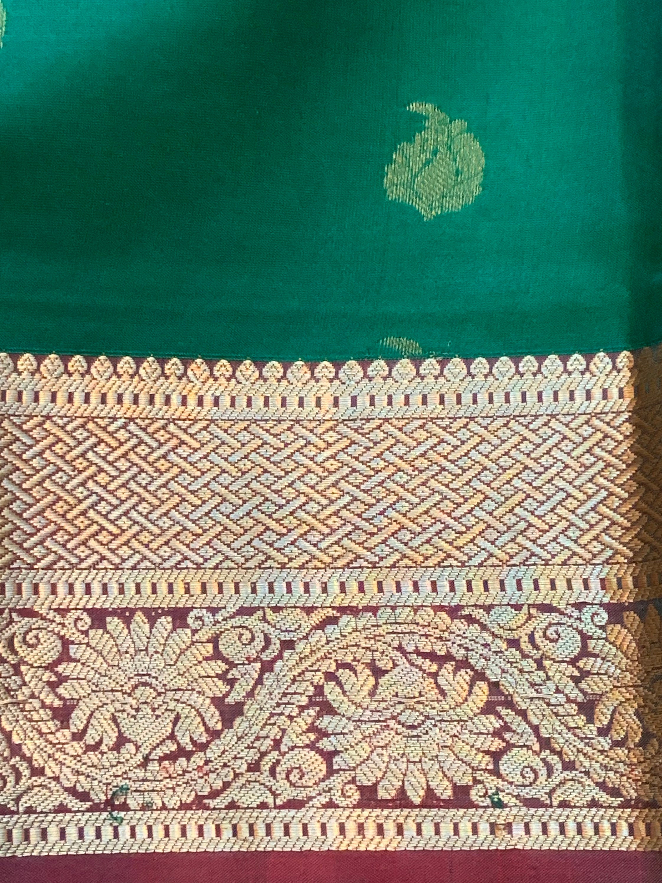 Grand, Silk Mark Certified Kanchi Pattu Saree Kanchi Pattu Sarees ...