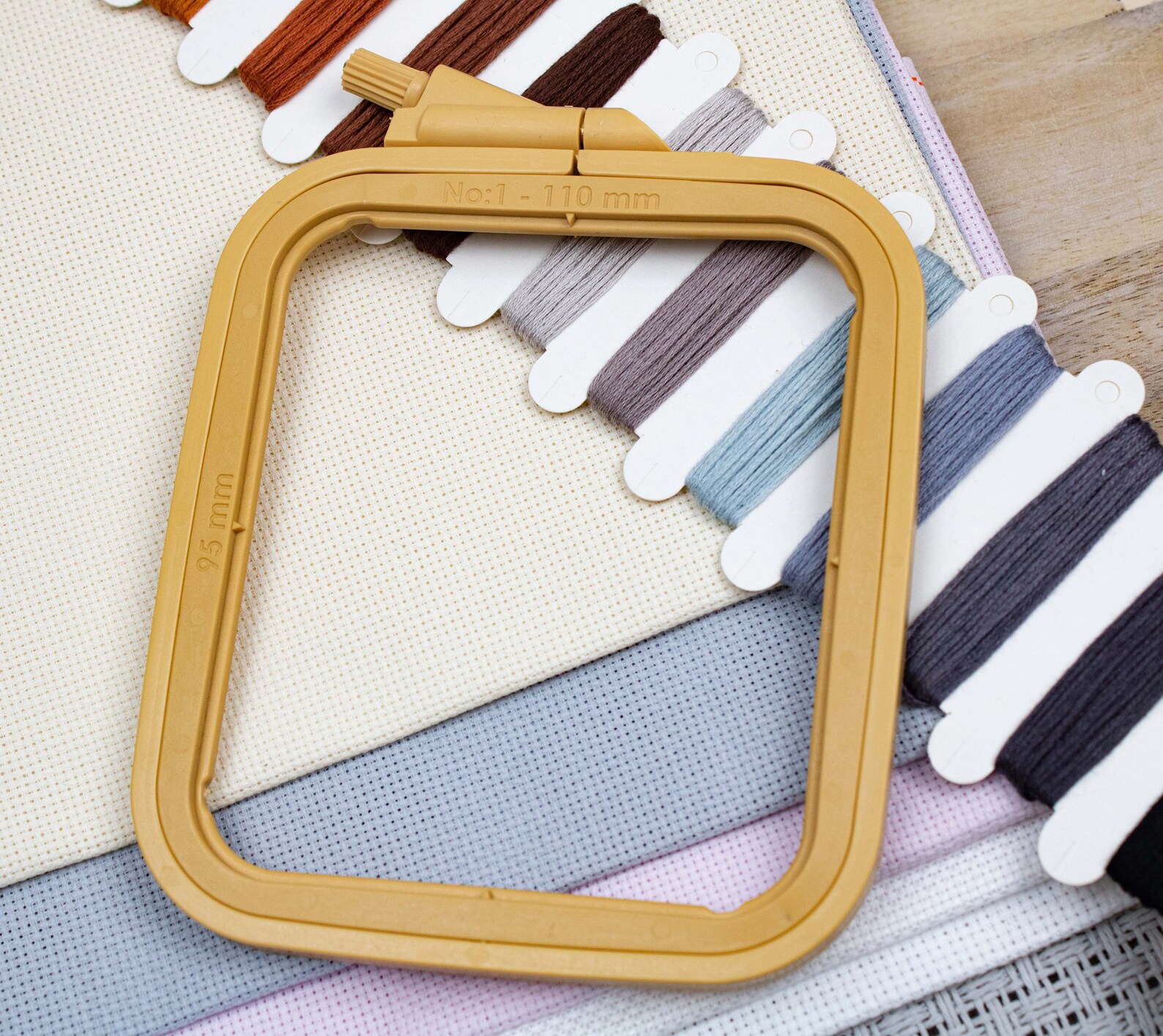 Embroidery Hoop Nurge, Square Cross Stitch Hoop, Needlecraft Hoop - Etsy