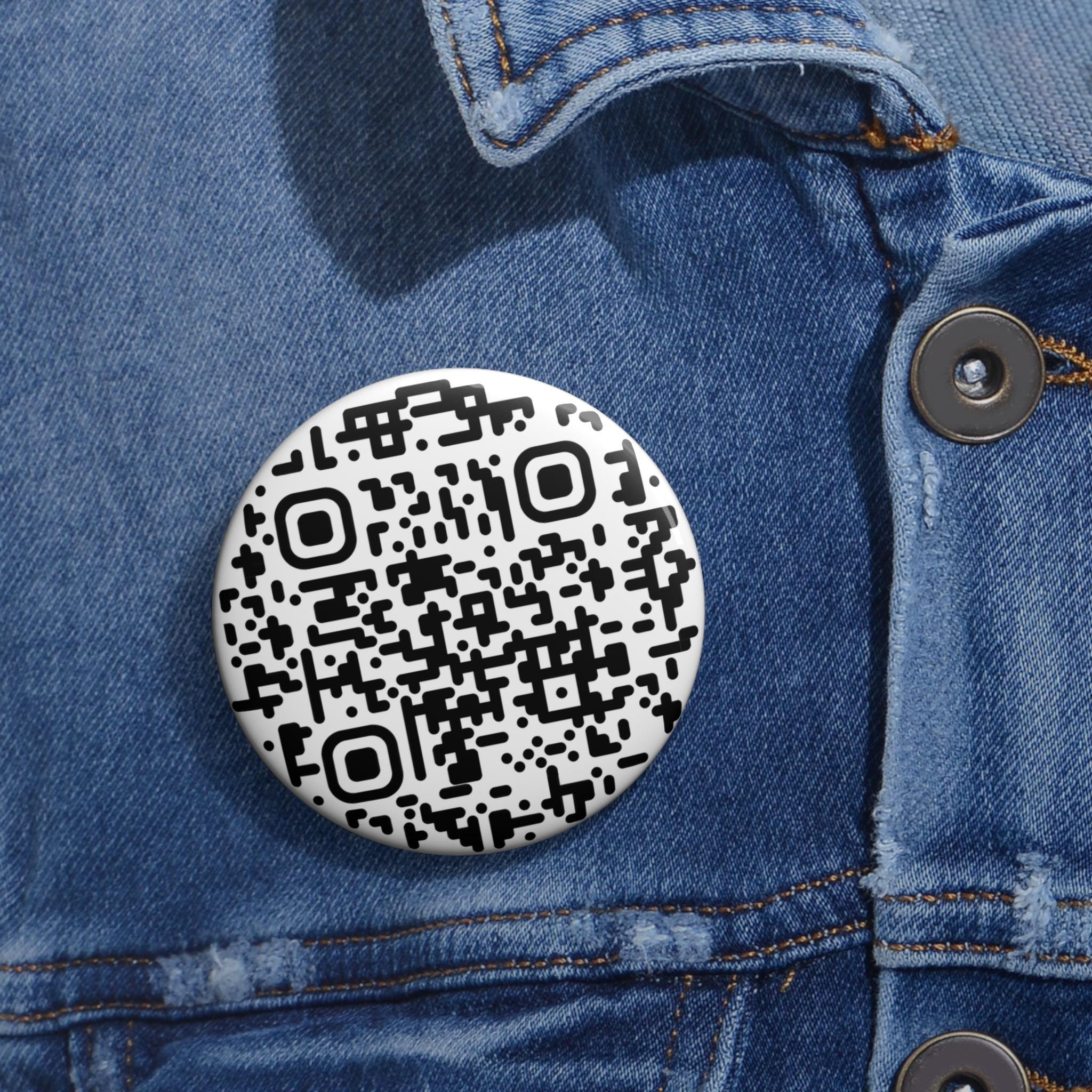 Wear&share | Scannable QR Code Pin Button | Round Design for Social ...