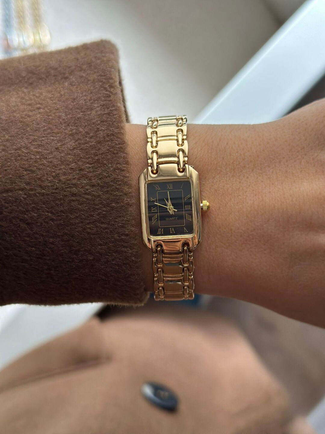 Vintage Style Gold-plated Rectangular Women’s Watch – Elegant Black ...