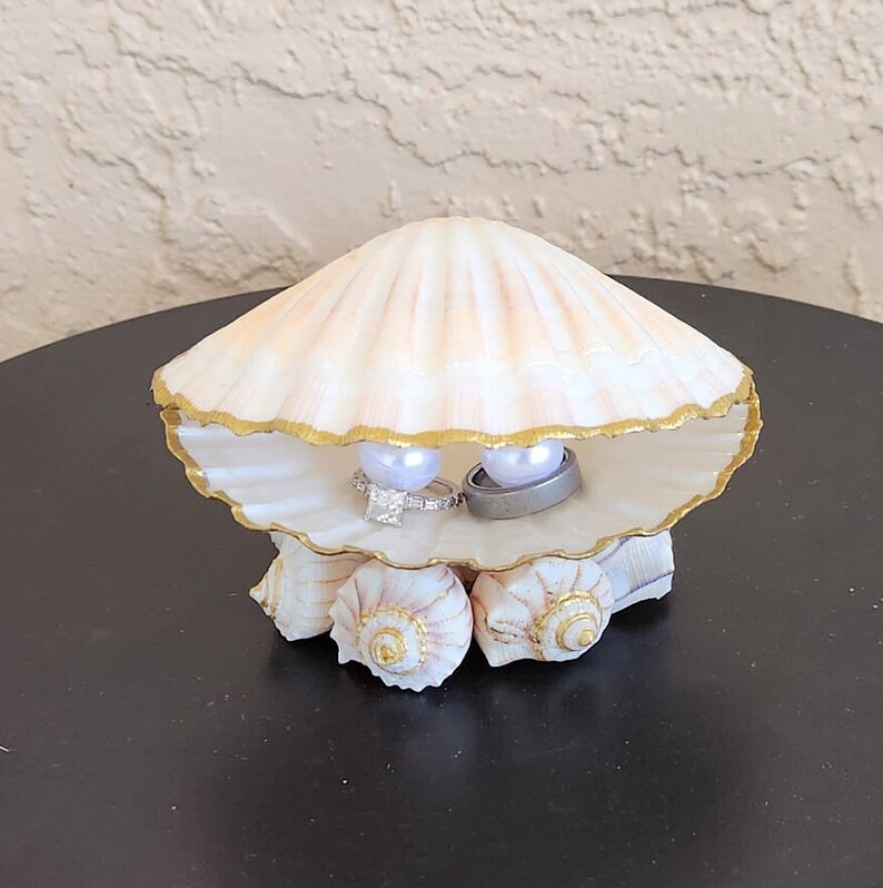 Personalized Ring Bearer Box Wedding Ceremony Seashell Ring Box Shell ...