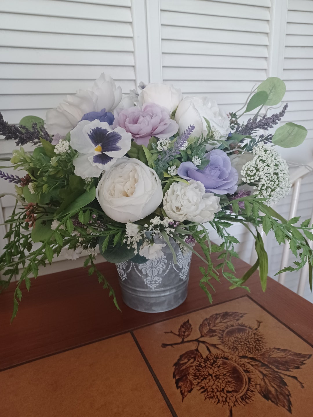 Wedding Flower Centerpieces in Painted Galvanized Buckets, Wedding ...