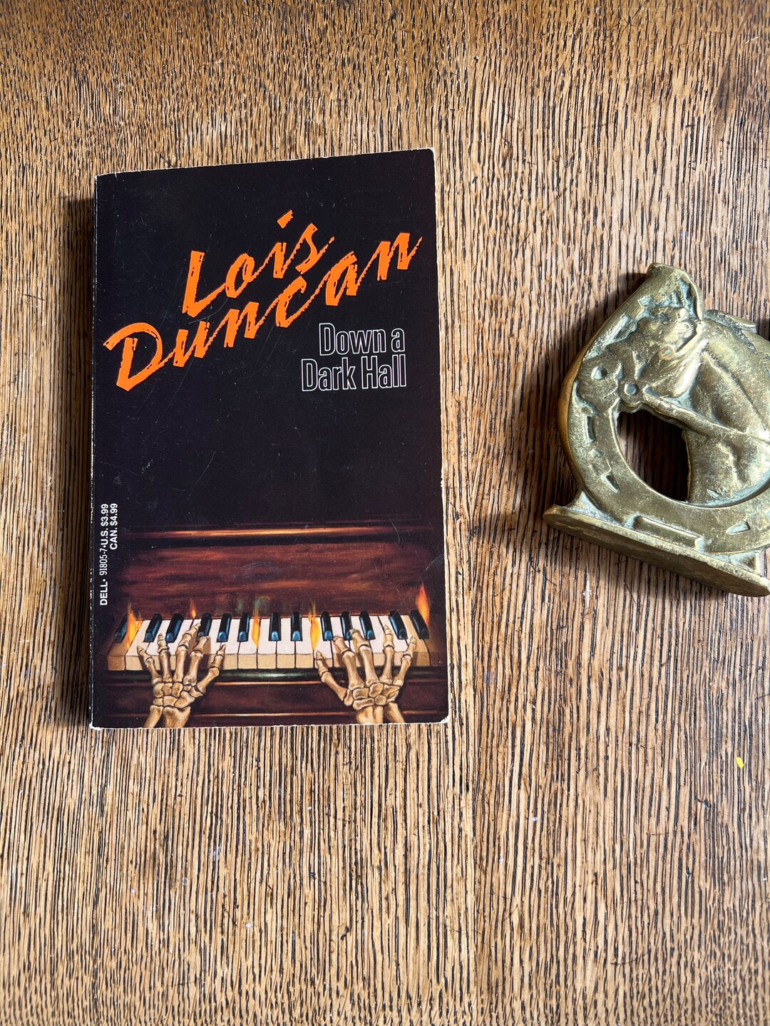 Down a Dark Hall by Lois Duncan dell 1990 Vintage Paperback - Etsy