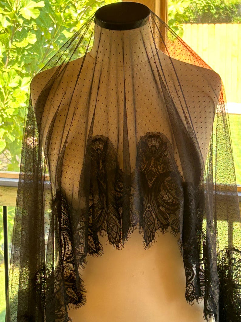 Long Black Bridal Veil 7,5 Feet Length Polka Dots Chantilly Lace ...