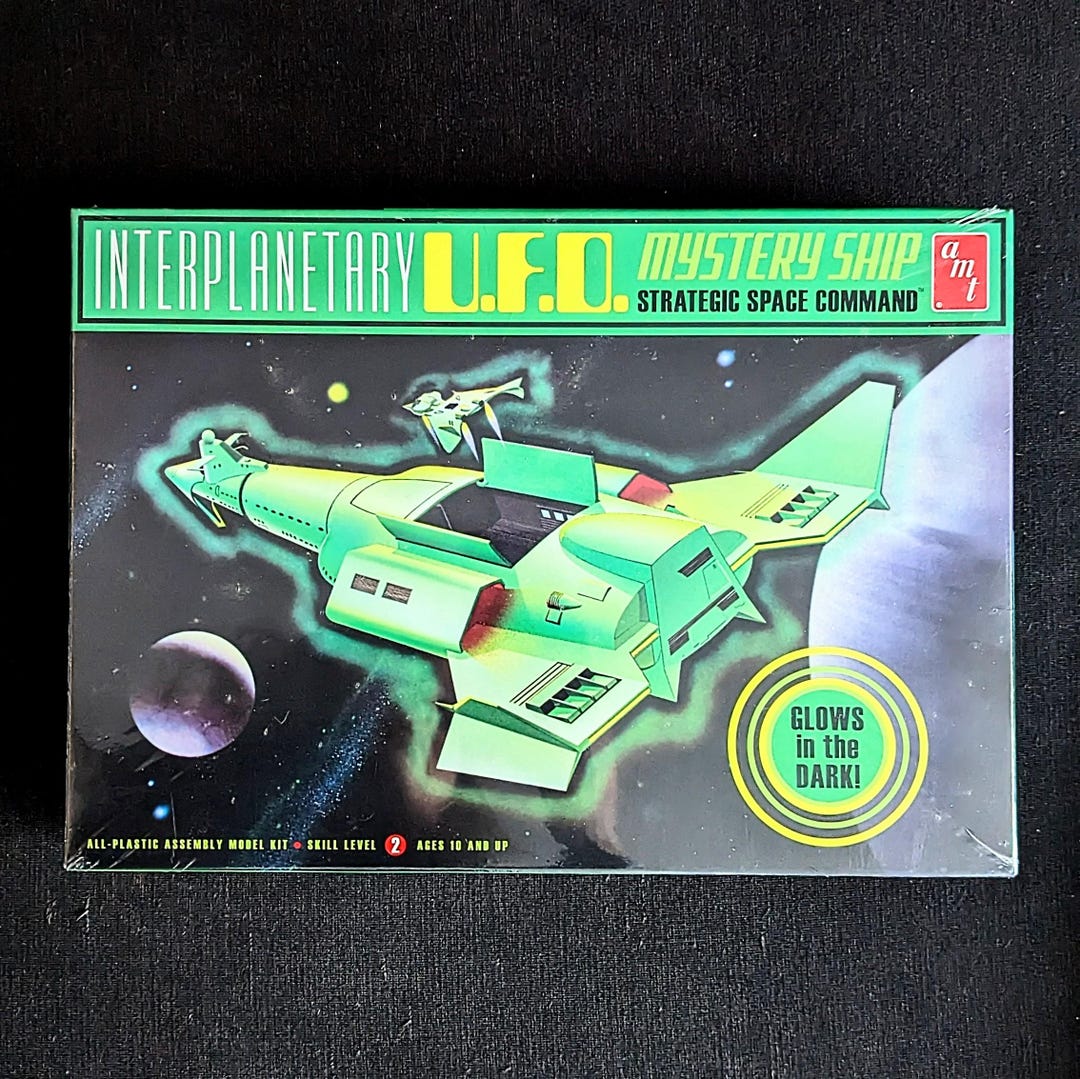 Interplanetary Voyager Glow Moebius Models Kit | Limited Edition #1 ...