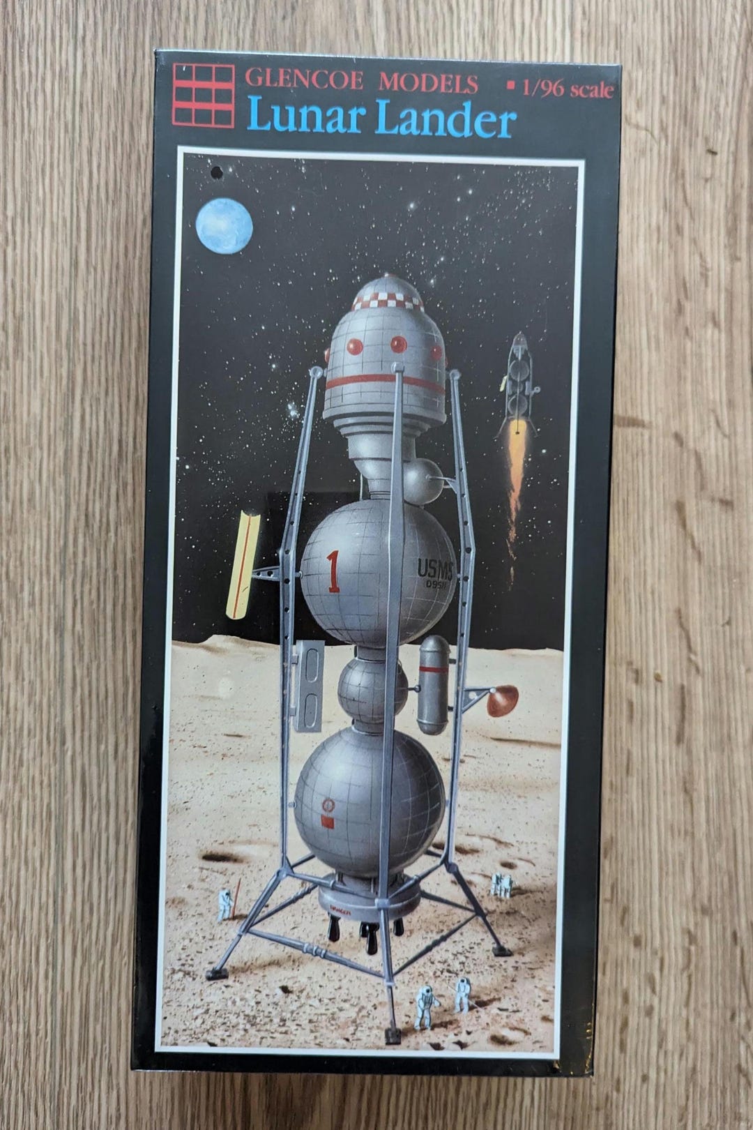 Lunar Lander, Glencoe 1993, 1/96 Scale Plastic Model Building Kit, Moon Exploration, Sci-fi ...