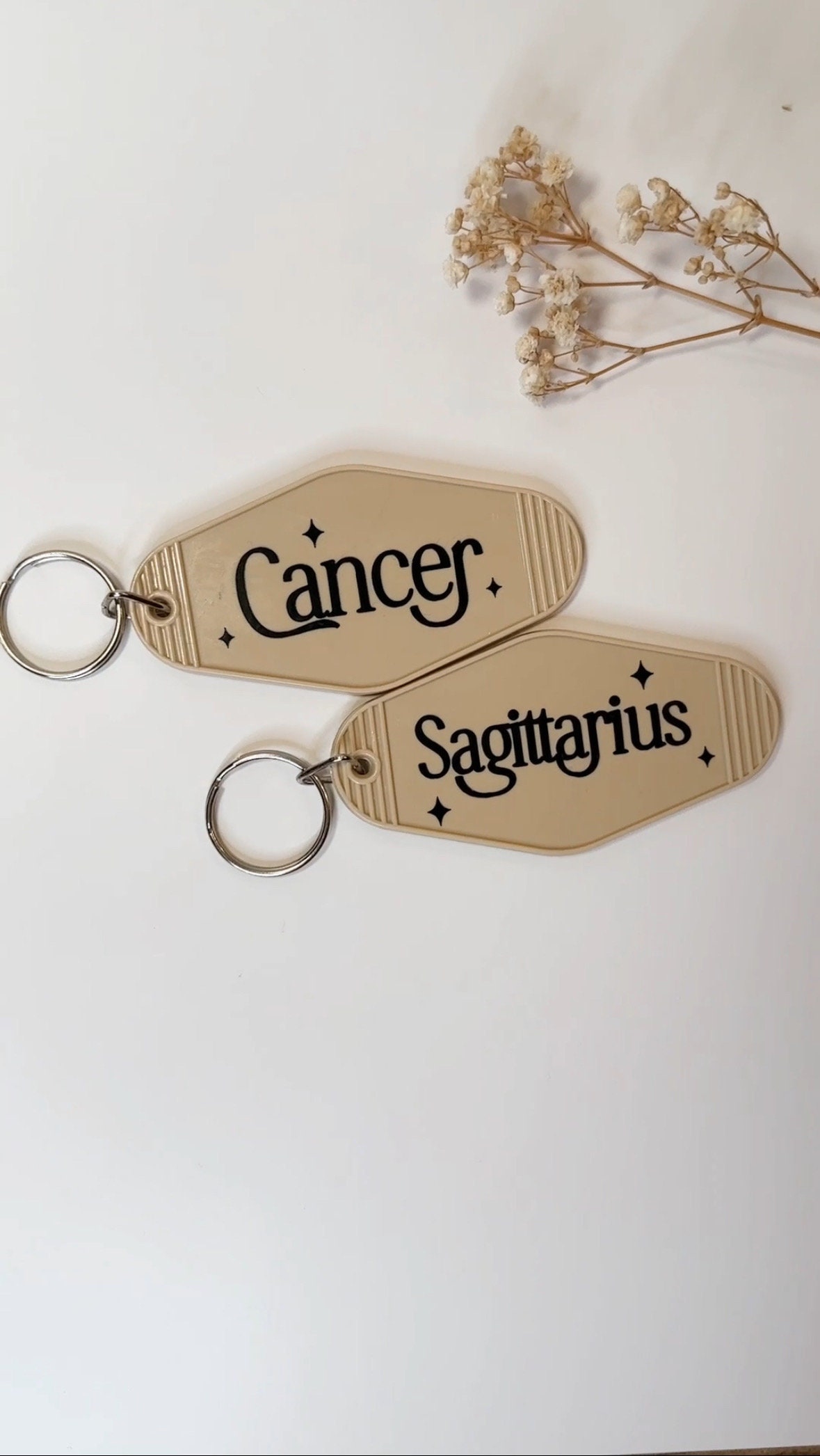 Zodiac Sign Motel Keychain, Vintage Hotel Keychain, Retro Motel ...