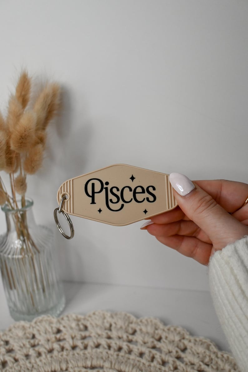 Zodiac Sign Motel Keychain, Vintage Hotel Keychain, Retro Motel ...