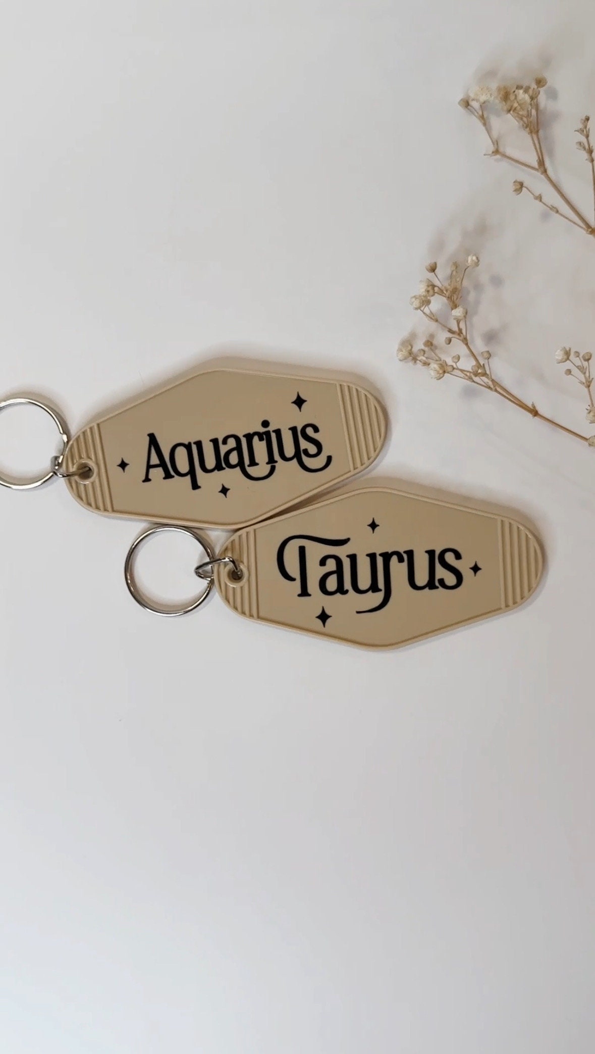 Zodiac Sign Motel Keychain, Vintage Hotel Keychain, Retro Motel ...