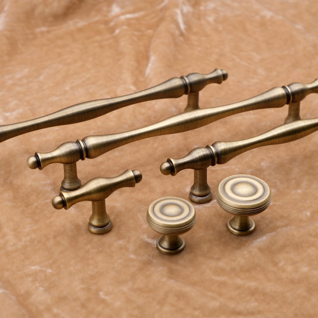 Classic Antique Brass Cabinet Handles | Antique Gold Kitchen Pulls ...