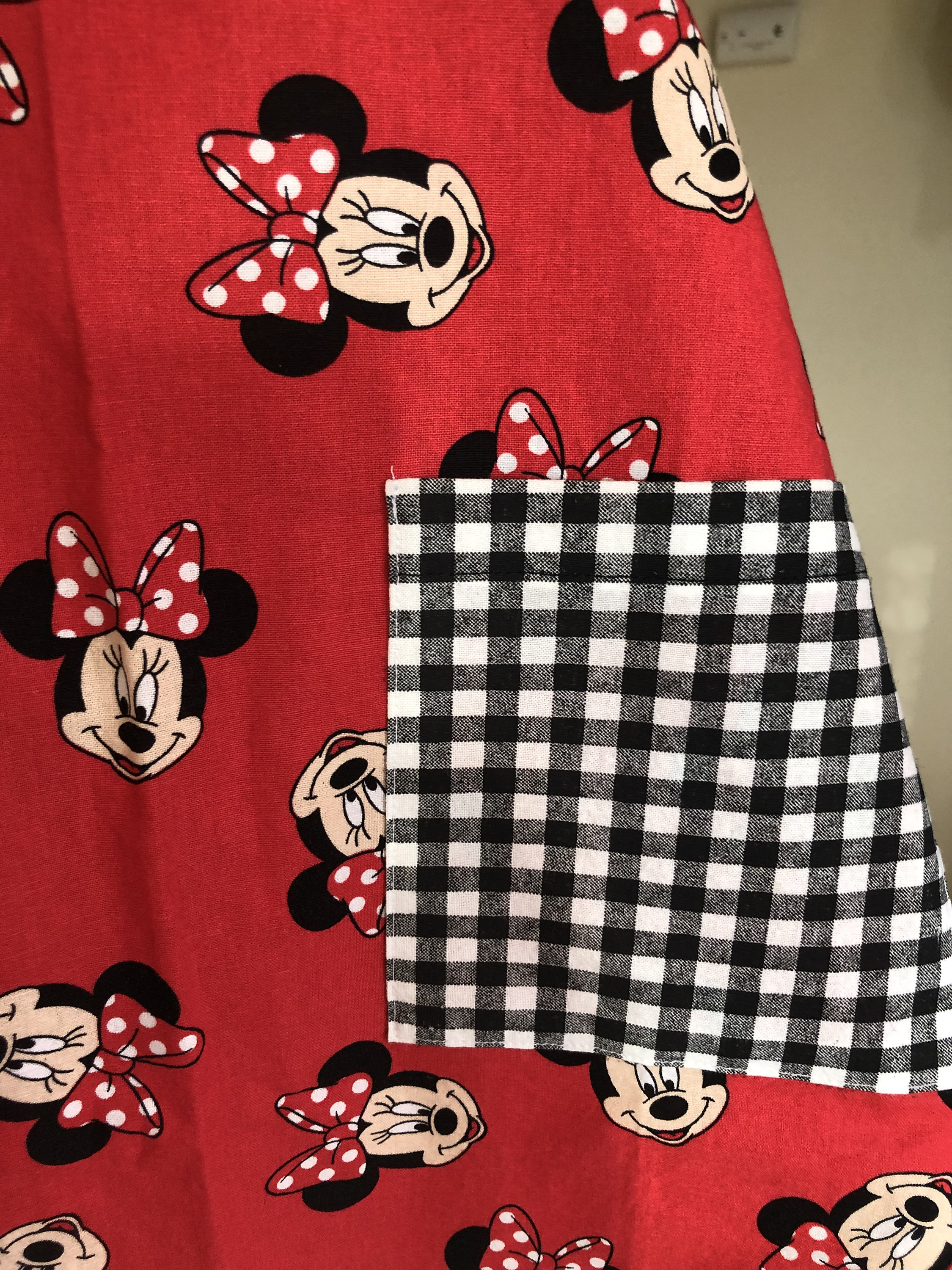 Girls Disney Minnie Mouse Aprons - Etsy