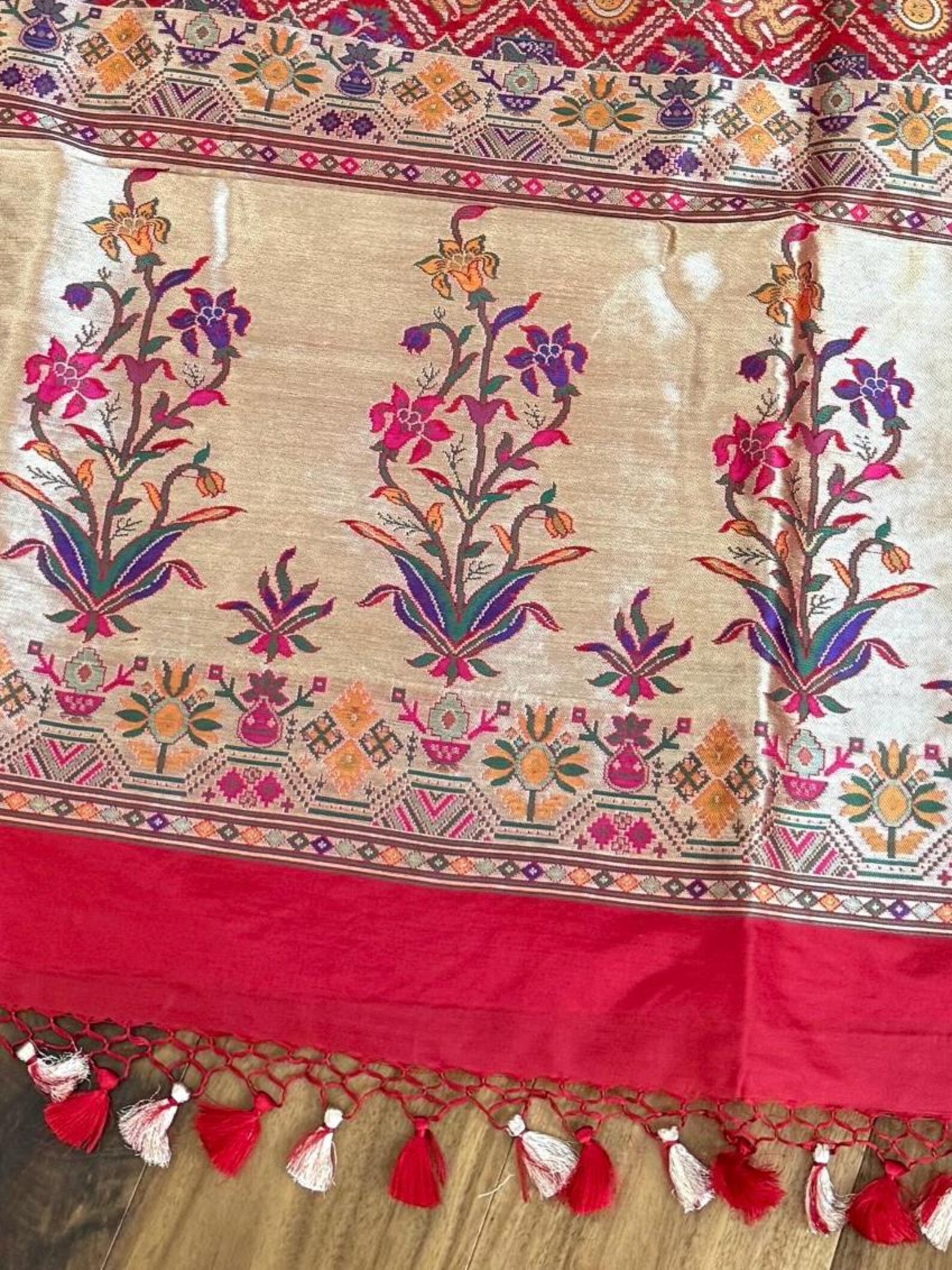 Pure Katan Silk Banarasi Patola Saree| in Red Color| Paithani Border ...