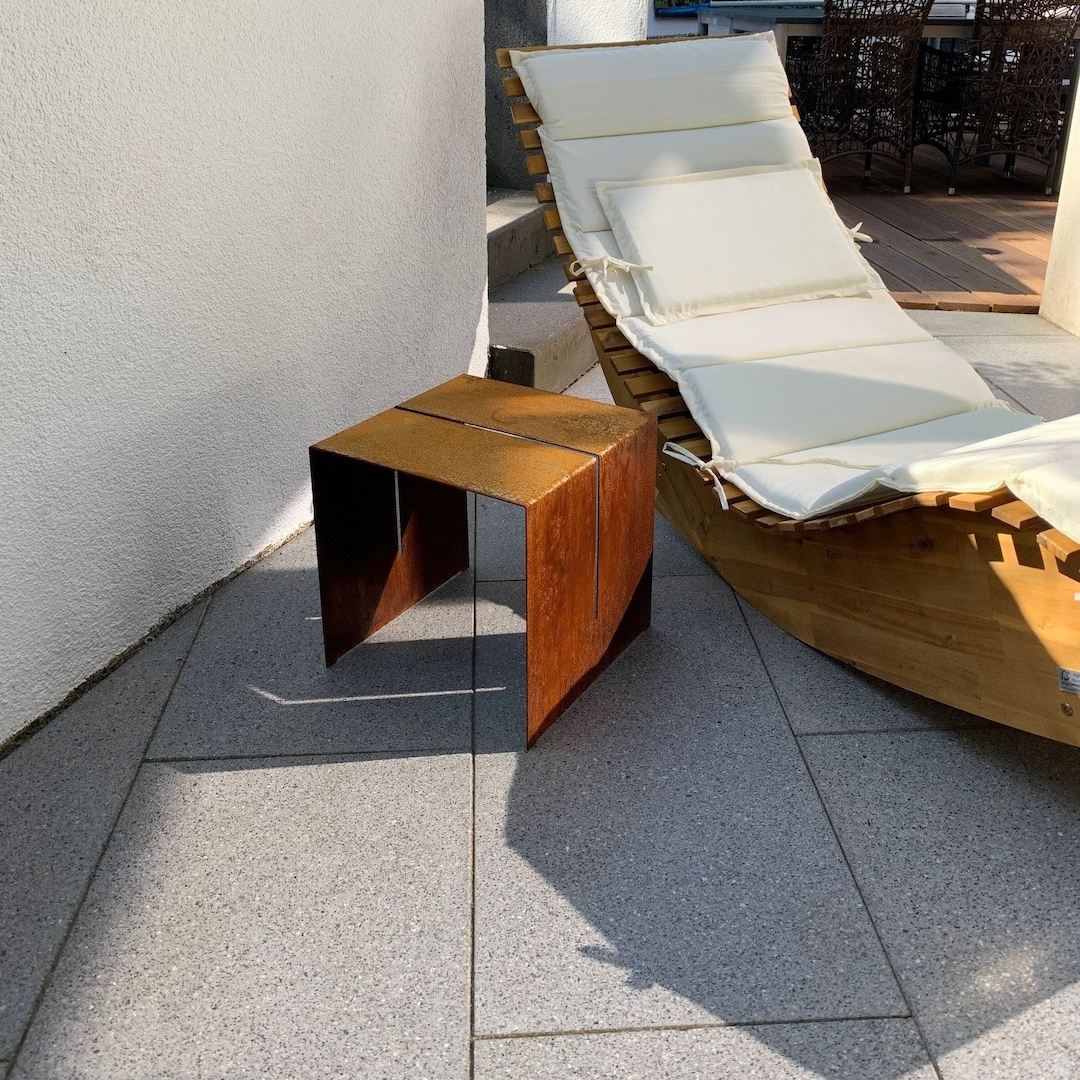 Table d'extérieur en acier Corten, table de jardin en Corten, table d ...