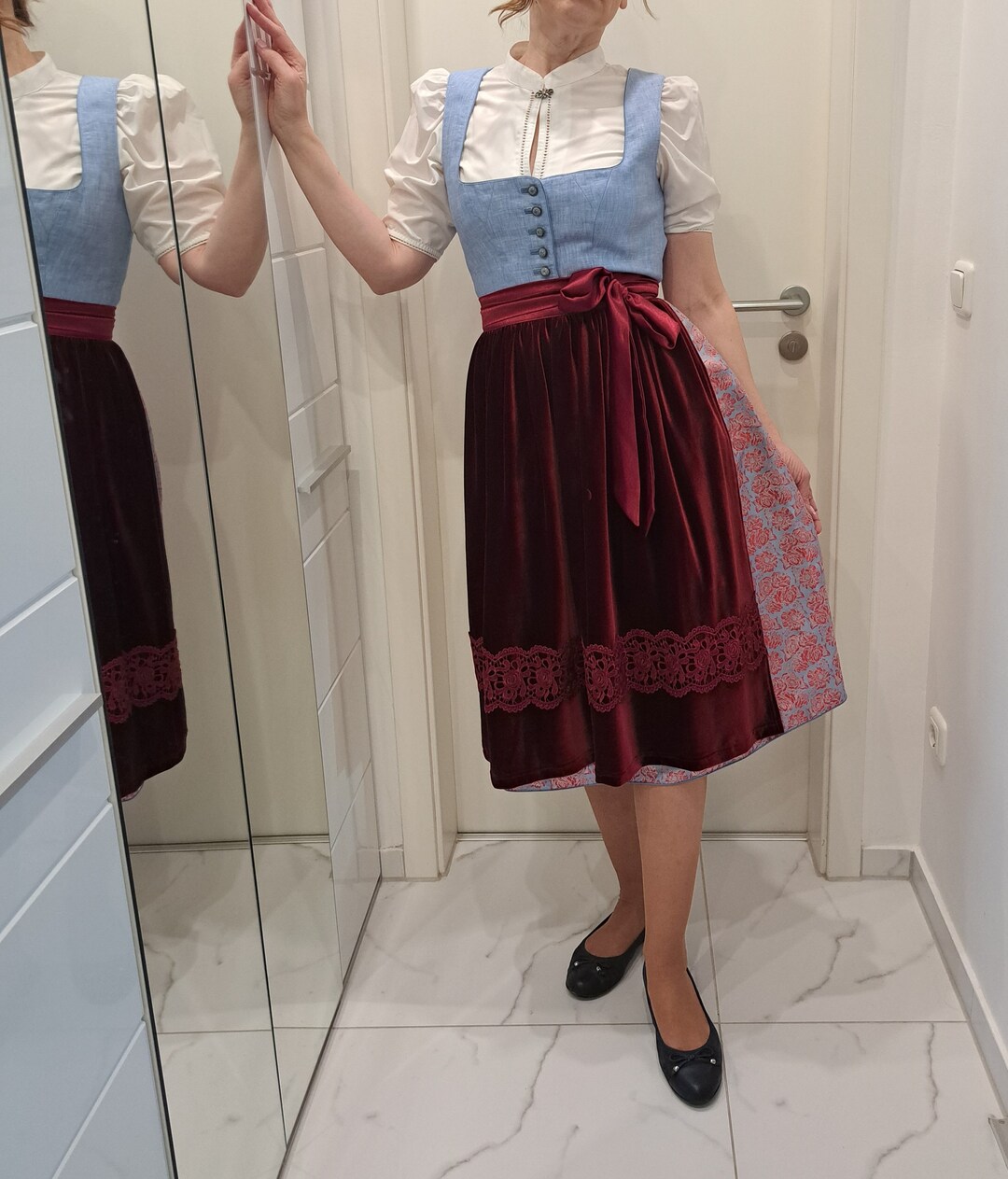 Dirndl Apron Made of Velvet With Lace - Etsy