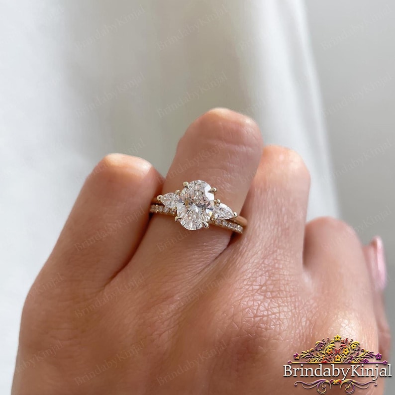 Oval Cut Moissanite Ring Set, Wedding Ring Set Stunning 2.50 CT Oval Three Stone Trilogy ...