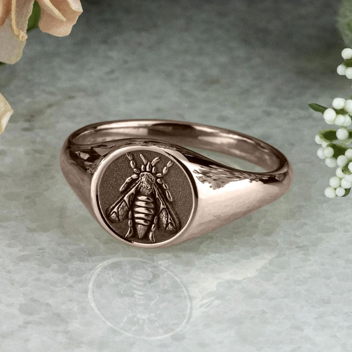 Honey Bee Signet Ring: 14k Gold, 9mm Round Face - Etsy