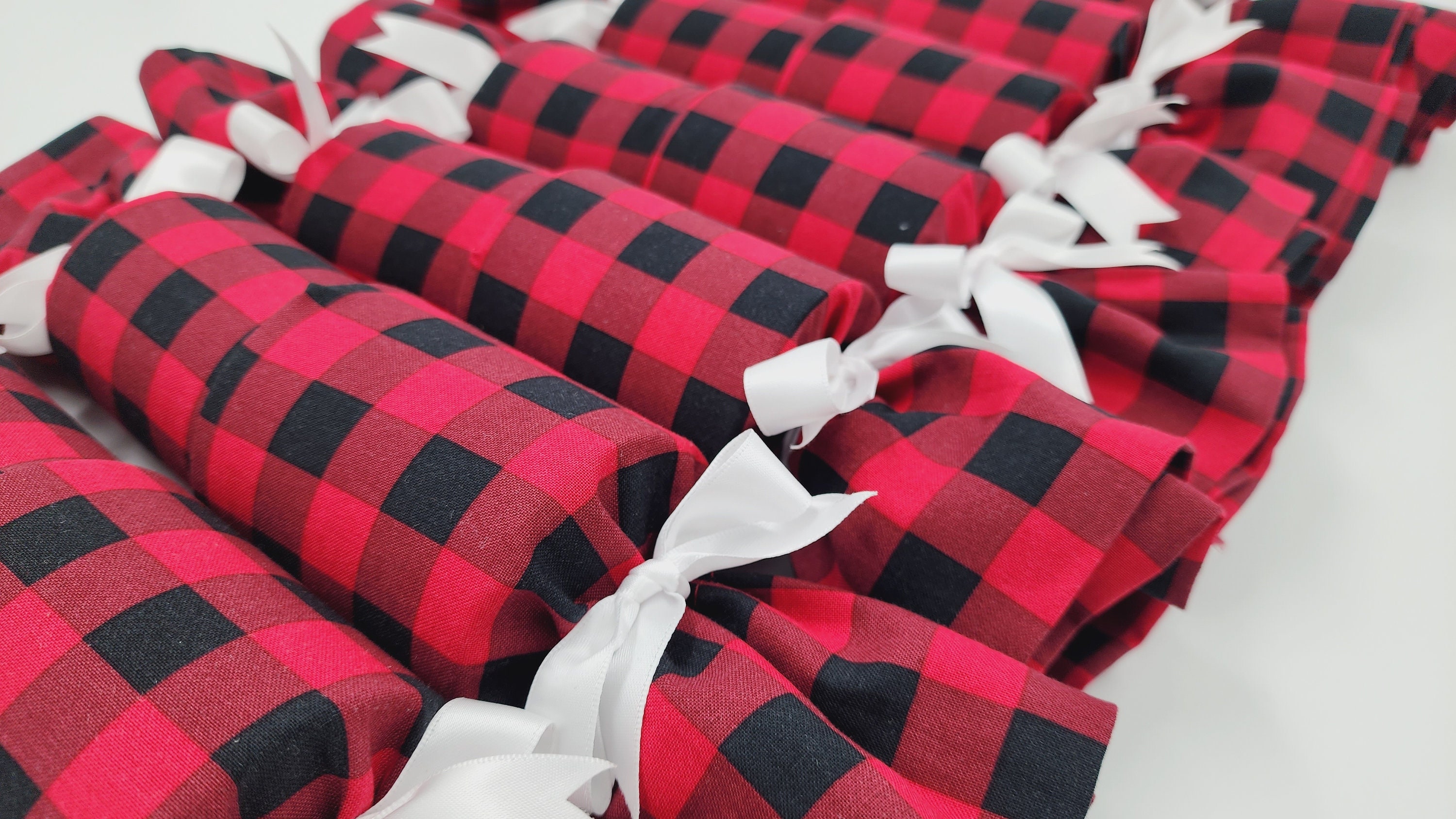 Christmas Re-crackers | Handmade Waste Free Reusable Bonbons | Ultra ...
