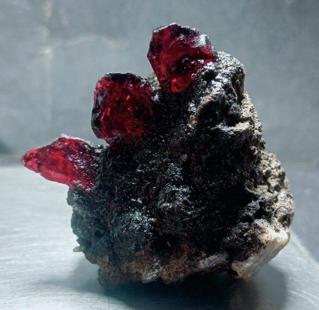 Big Garnet Raw Stone, Natural Garnet Rough,hight Quality Garnet Rough ...