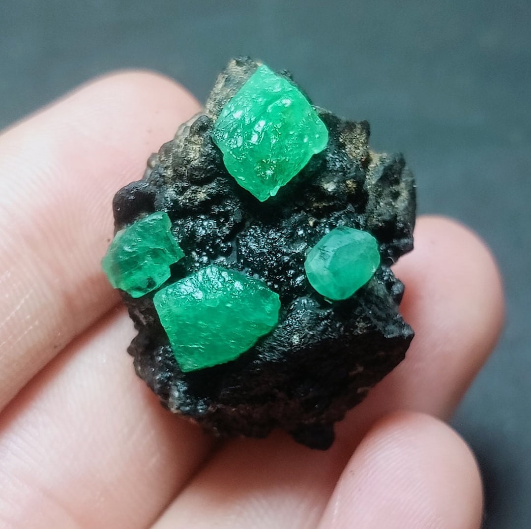 Emerald Rough Stone, Natural Zambian Emerald Rough Stone, Raw Emerald ...