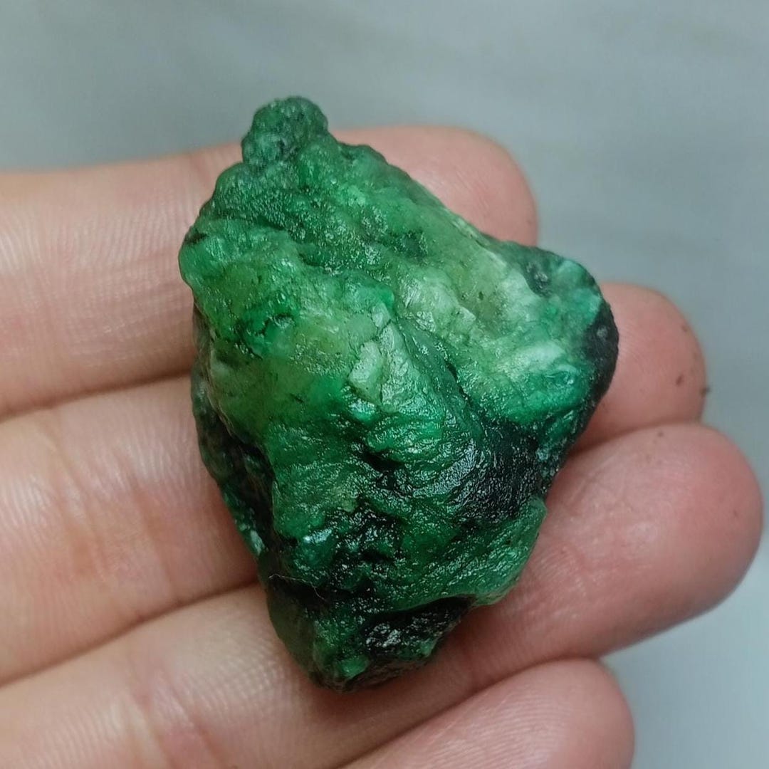 Natural Zambian Emerald Rough Stone, Rare Green Crystal (29x40mm) - Etsy