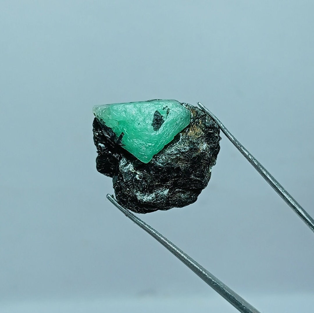 Emerald Rough Stone, Natural Zambian Emerald Rough Stone, Raw Emerald ...