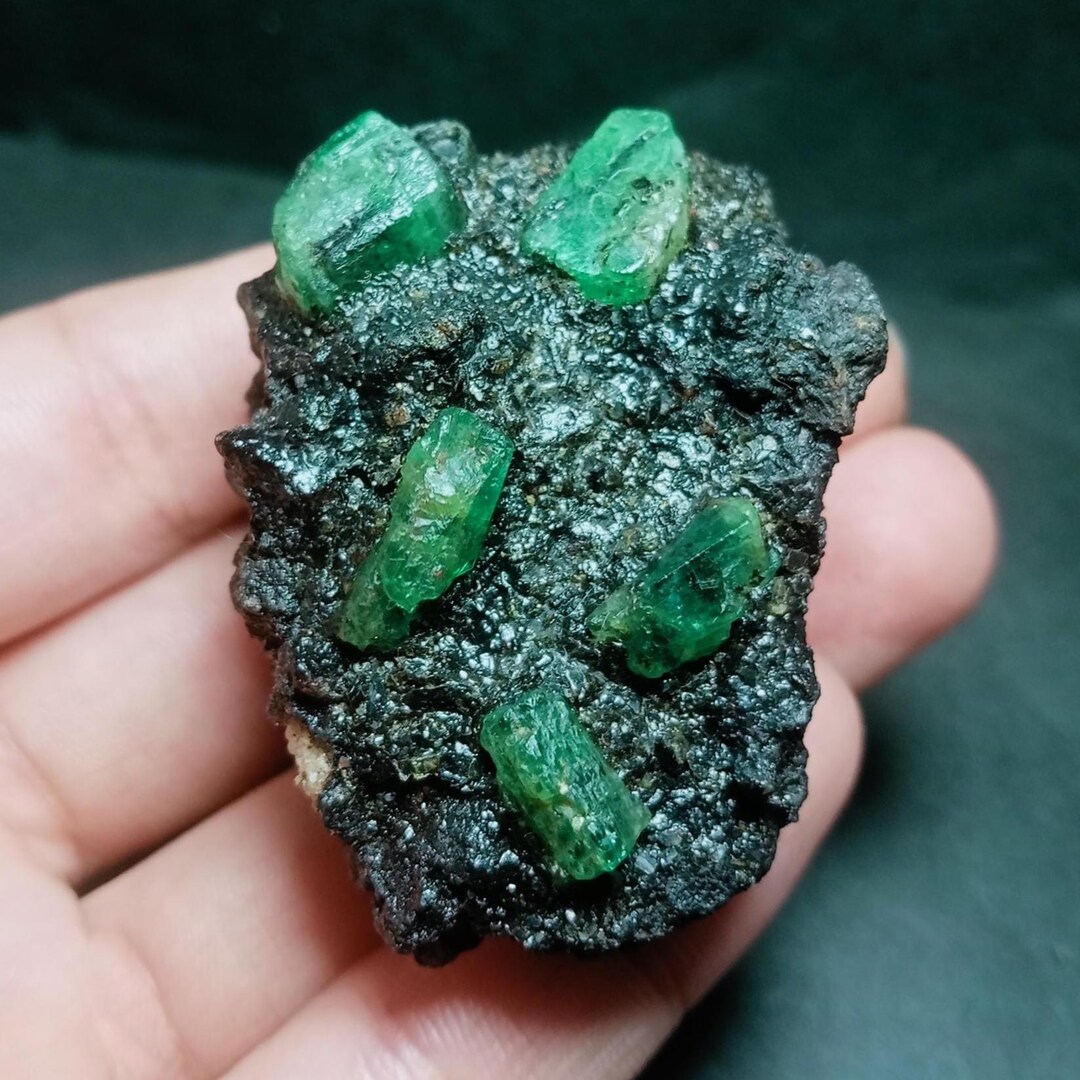 Natural Emerald Rough Gemstone: Raw Loose Emerald, 49x38mm - Etsy