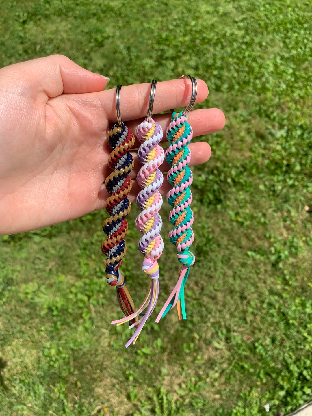 Super Spiral Gimp Keychains, Boondoggle Keychains, Rexlace Keychains - Etsy