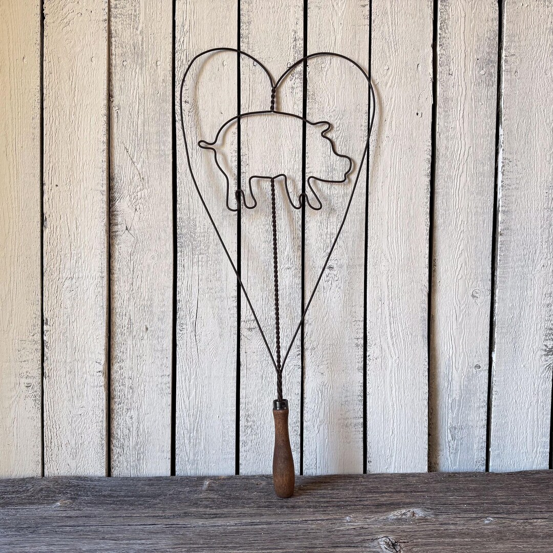 Primitive Vintage Pig Shaped Wire Rug Beater, Farmhouse Decor, Farm ...