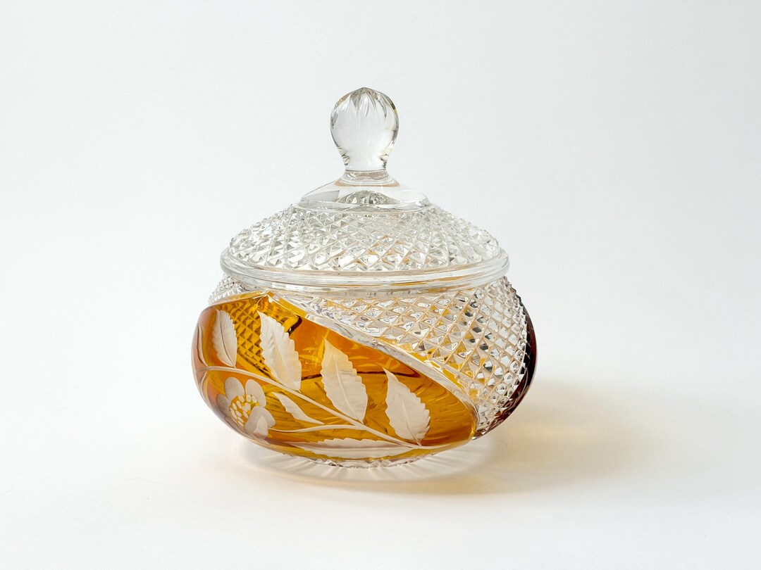 Julia Glass Vintage Crystal Factory Diamond Cut Glass Swan & Foliage ...