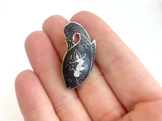 Dancing Angel Fish Shaped Siam Sterling Silver 925 Vi… - Gem