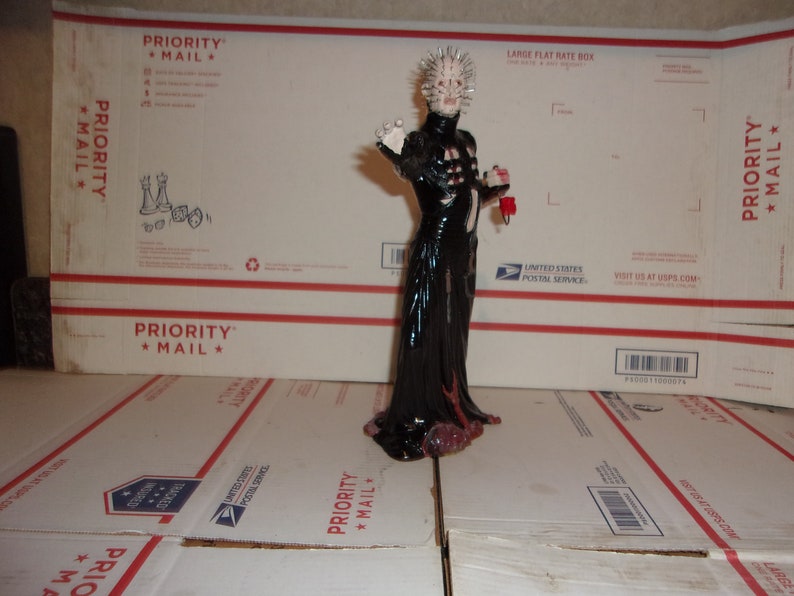 1/6 Hellraiser Pinhead Statue - Etsy