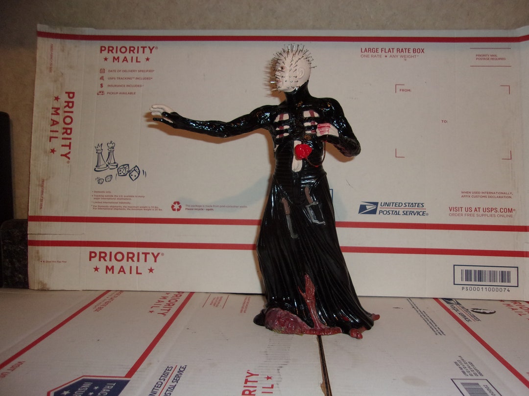1/6 Hellraiser Pinhead Statue - Etsy