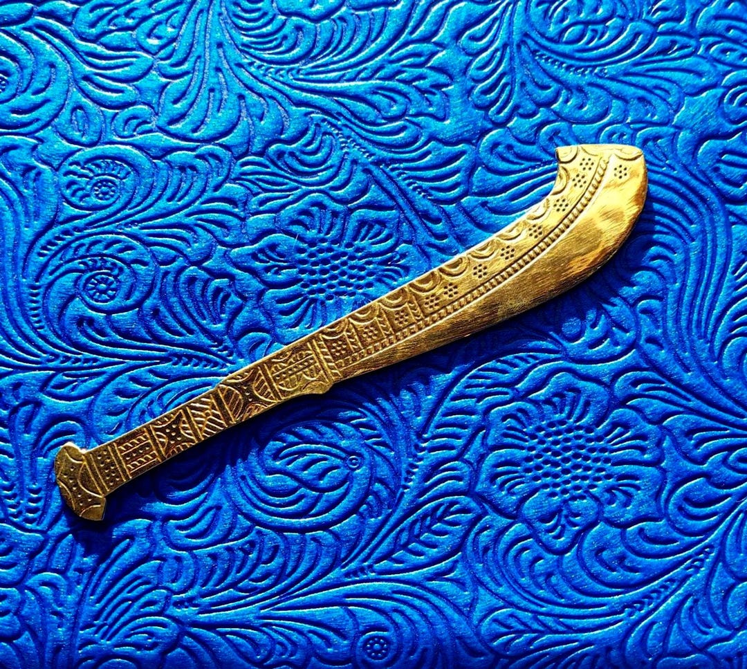 Osun Osogbo Yoruba Orisa Ada Sword Ide Oshun Ochun Herramientas Oshun ...