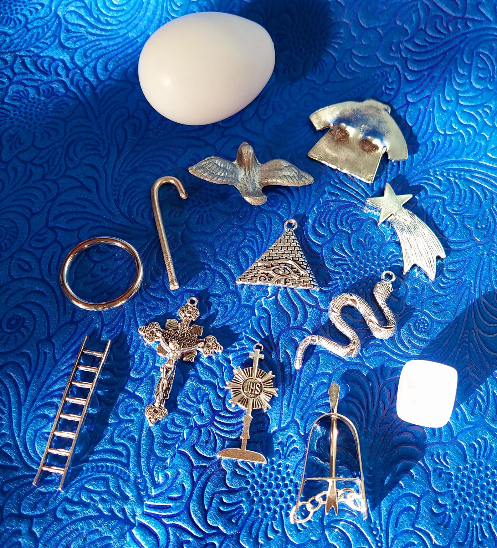 Eru Aye Obatala Tools Eruaiye Enuaye Herramientas Obbatala Sopera ...