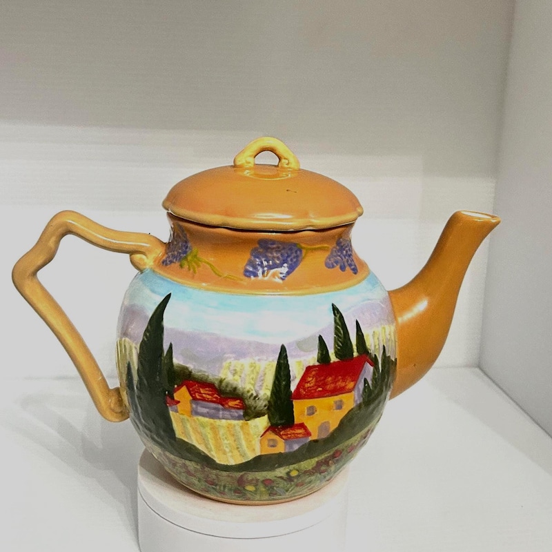 Vintage Teapots Tuscan - Etsy