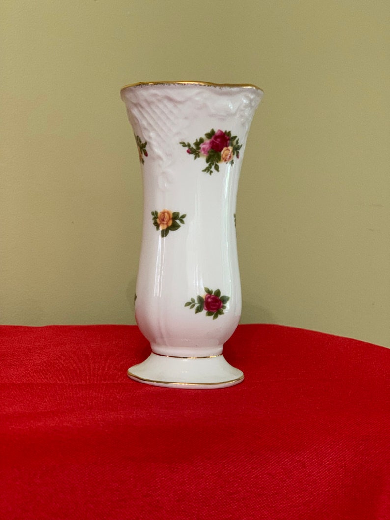 ROYAL ALBERT VASE, Old Country Roses Vase 5 1/2 Inches, Excellent ...