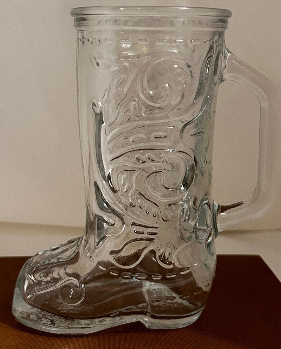 COWBOY BOOT GLASS With Intricate Design for Your Drinks to Be Enjoyed ...