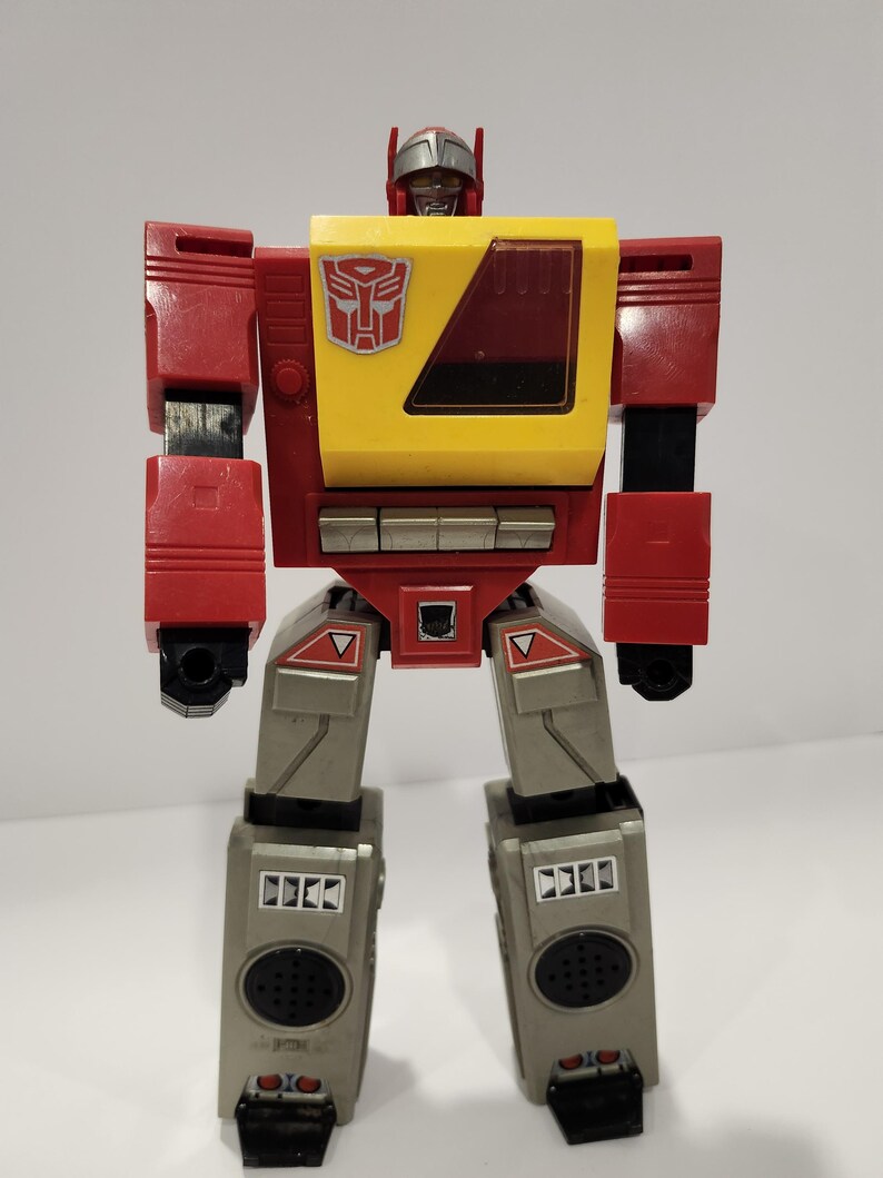 1984 Hasbro Takara G1 Transformer Action Figure Auto Bot Boom Box ...