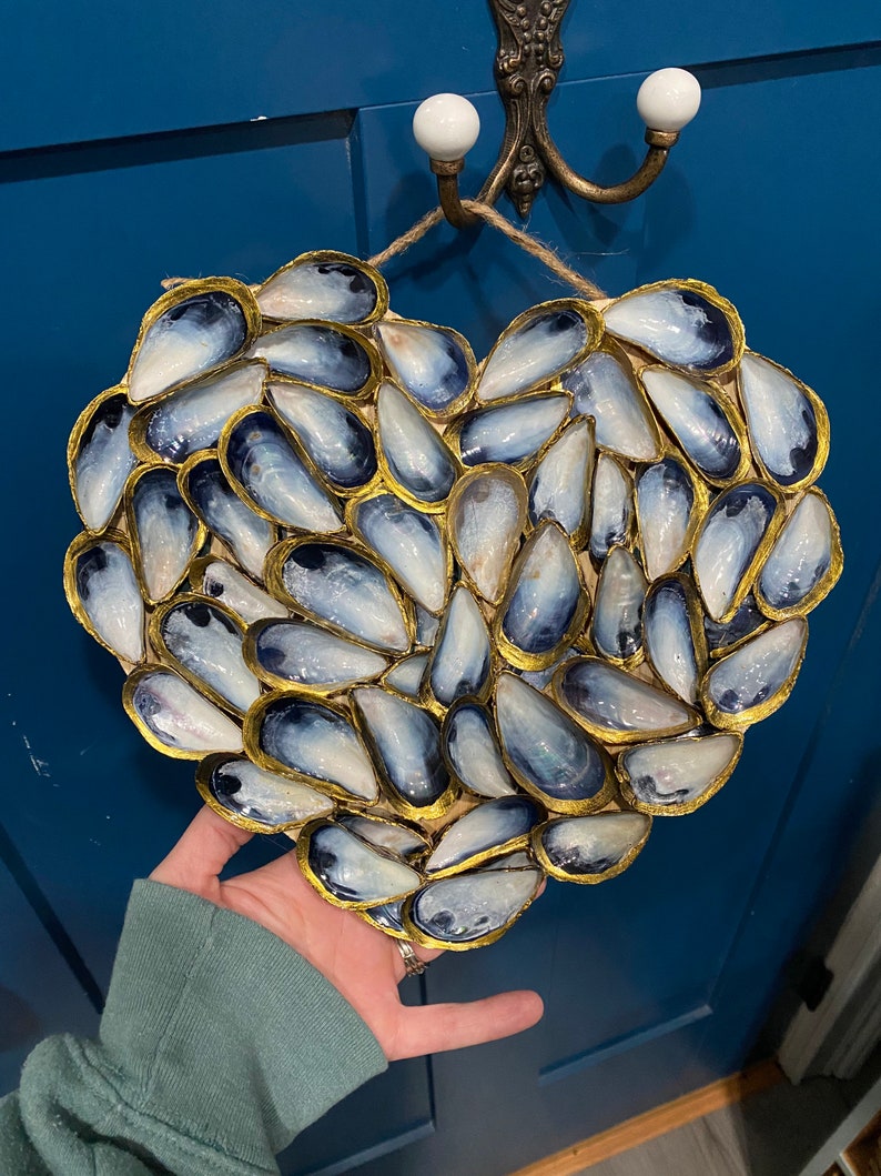 12 Mussel Shell Heart With Gold Accents - Etsy
