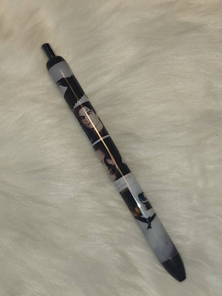 The Vampire Diaries Aesthetic, the Vampire Diaries Ink Pens, Damon ...