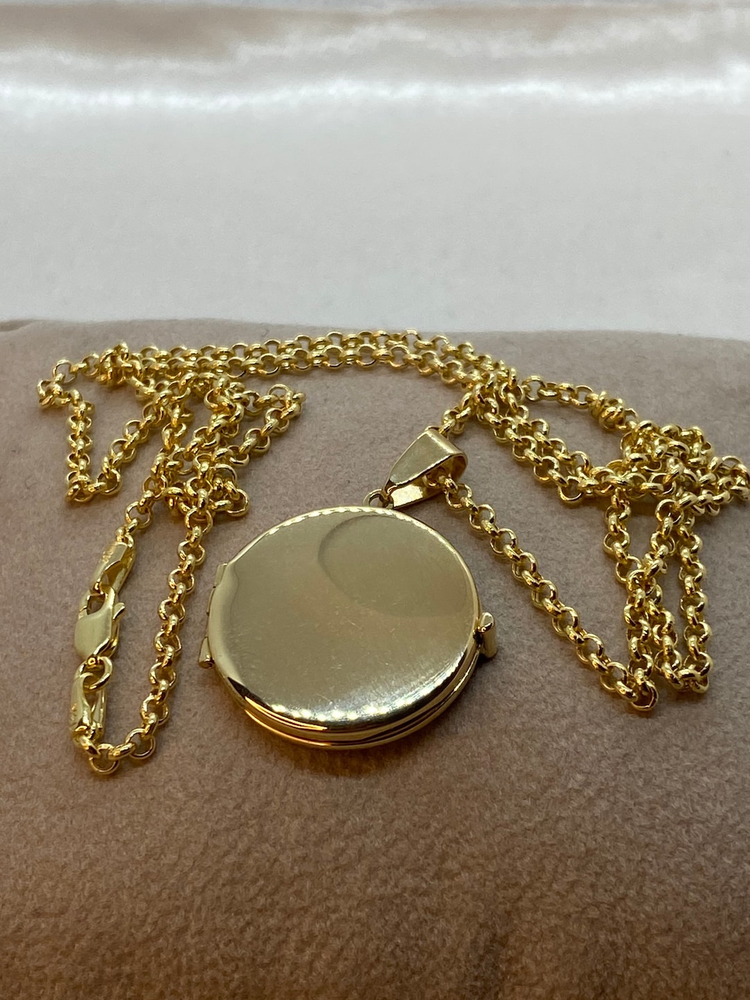 14k Solid Gold Locket Necklace With Rolo Chain - Etsy