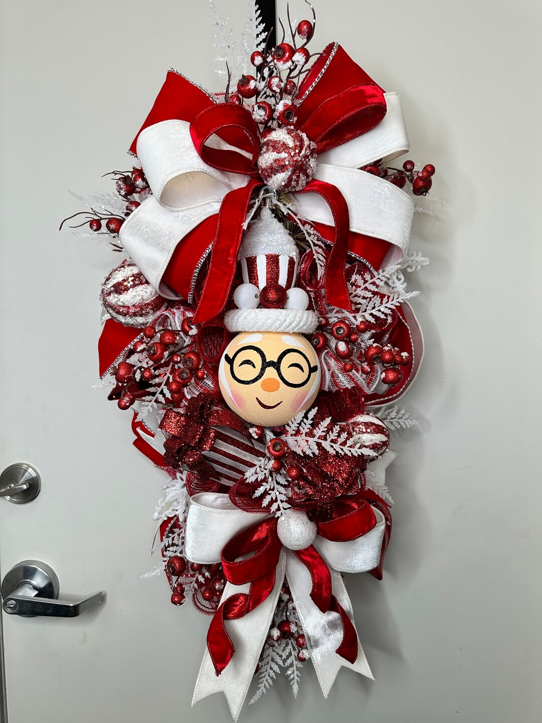 Peppermint Christmas Swag, Christmas Wreath for Front Door, Red and ...