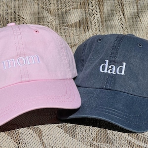 Mom and Dad Hats Set of 2, Pregnancy Announcement Hats, Pigment Dyed ...