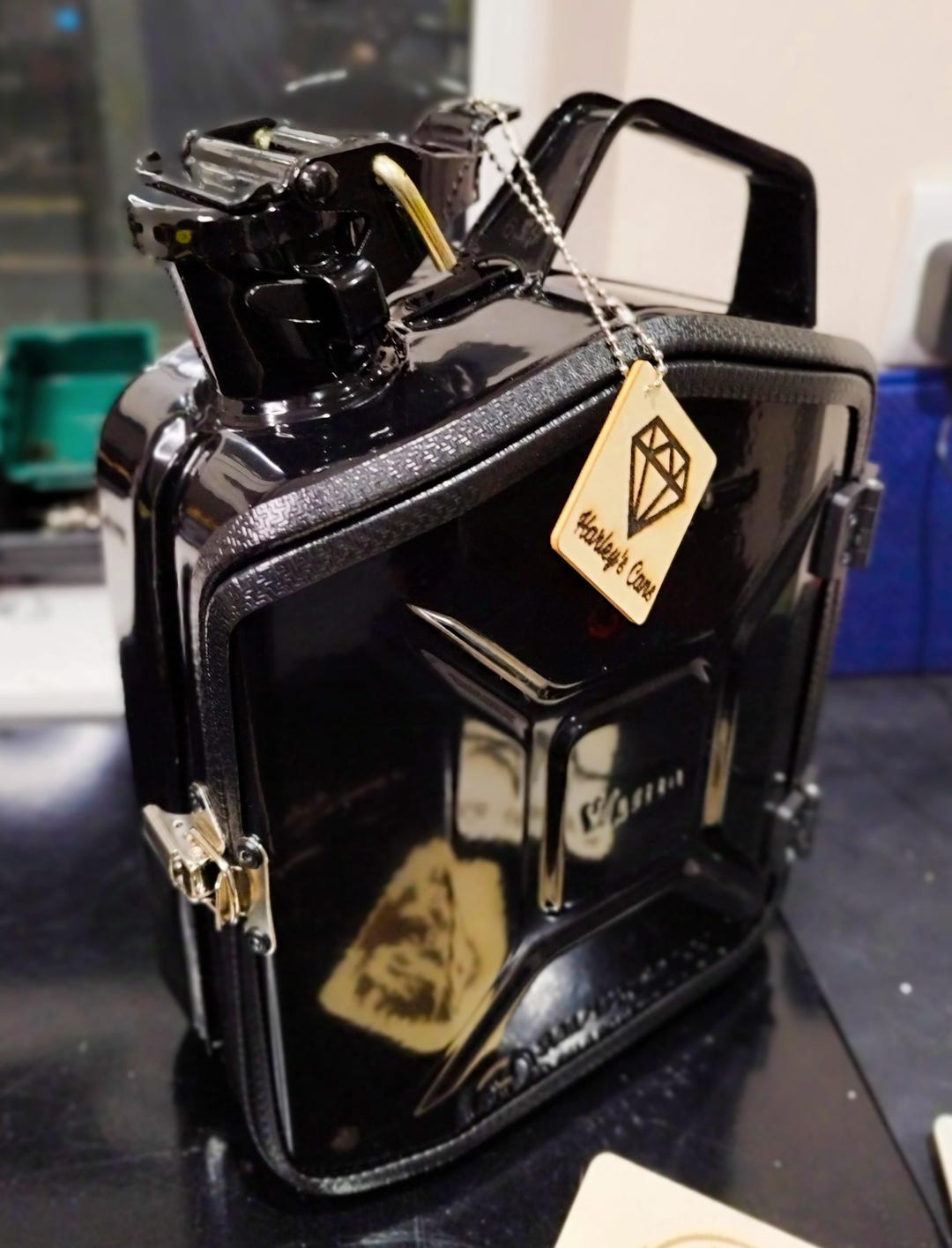 Jerry Can Mini Bar , Gas Can Bar With Glass Decanter and Glasses - Etsy UK