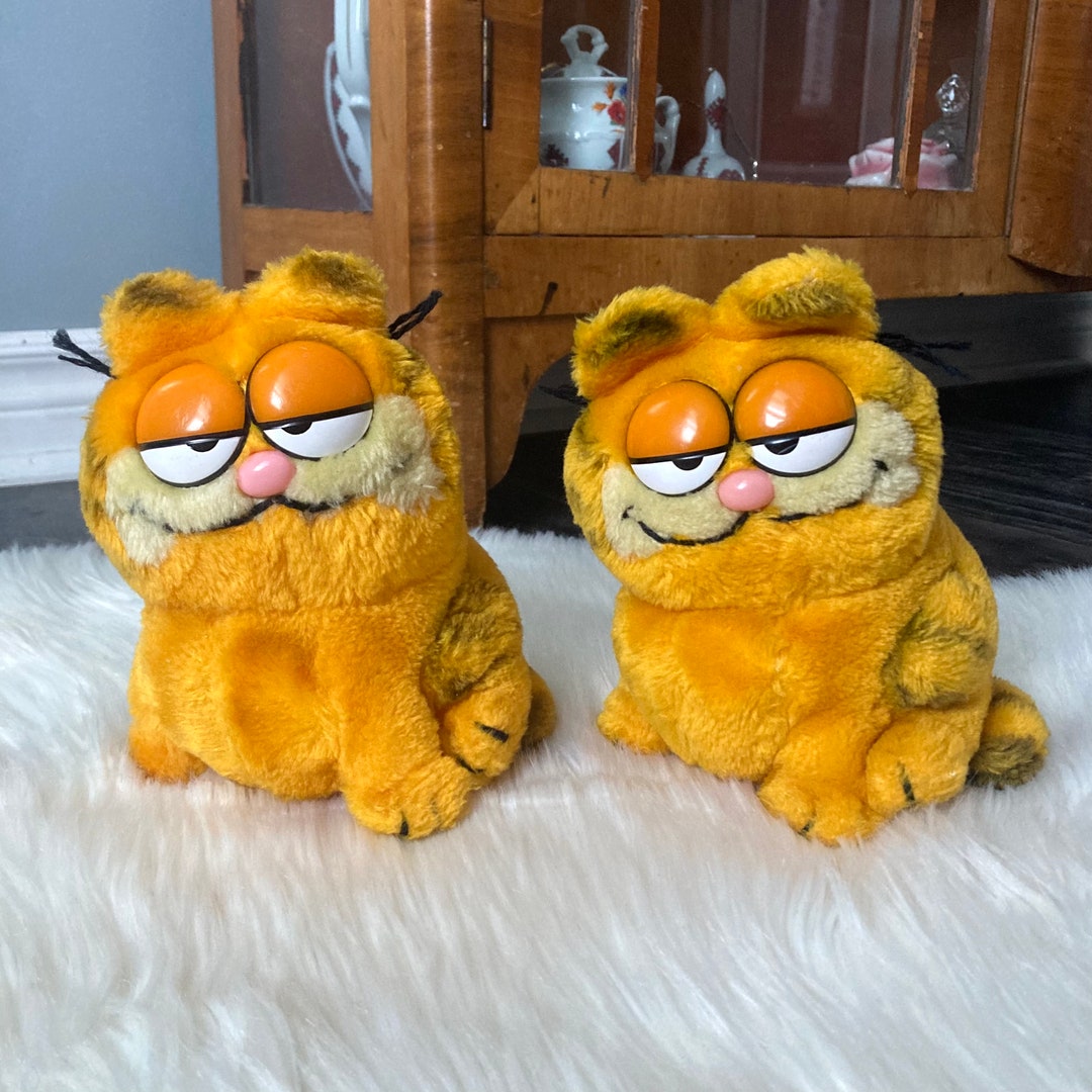 80s Vintage Garfield Dakin Beanbag Nutshell Plushies Stuffed Animal ...